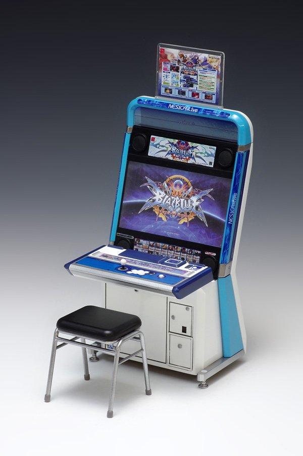 Tiny Taito Viewlix Arcade Cabinet Model | Clutter Magazine